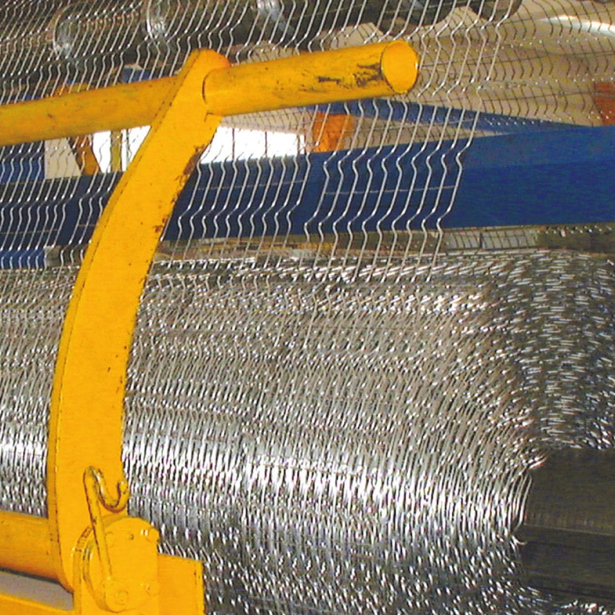Galvanised steel welded wire mesh - PIPE - Defim Orsogril - welded wire ...