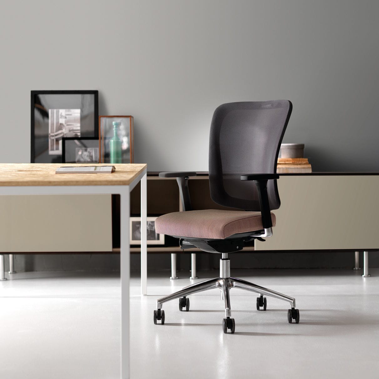 Contemporary office chair - EVOQUE 3.0 - Quinti. - mesh / aluminum base ...