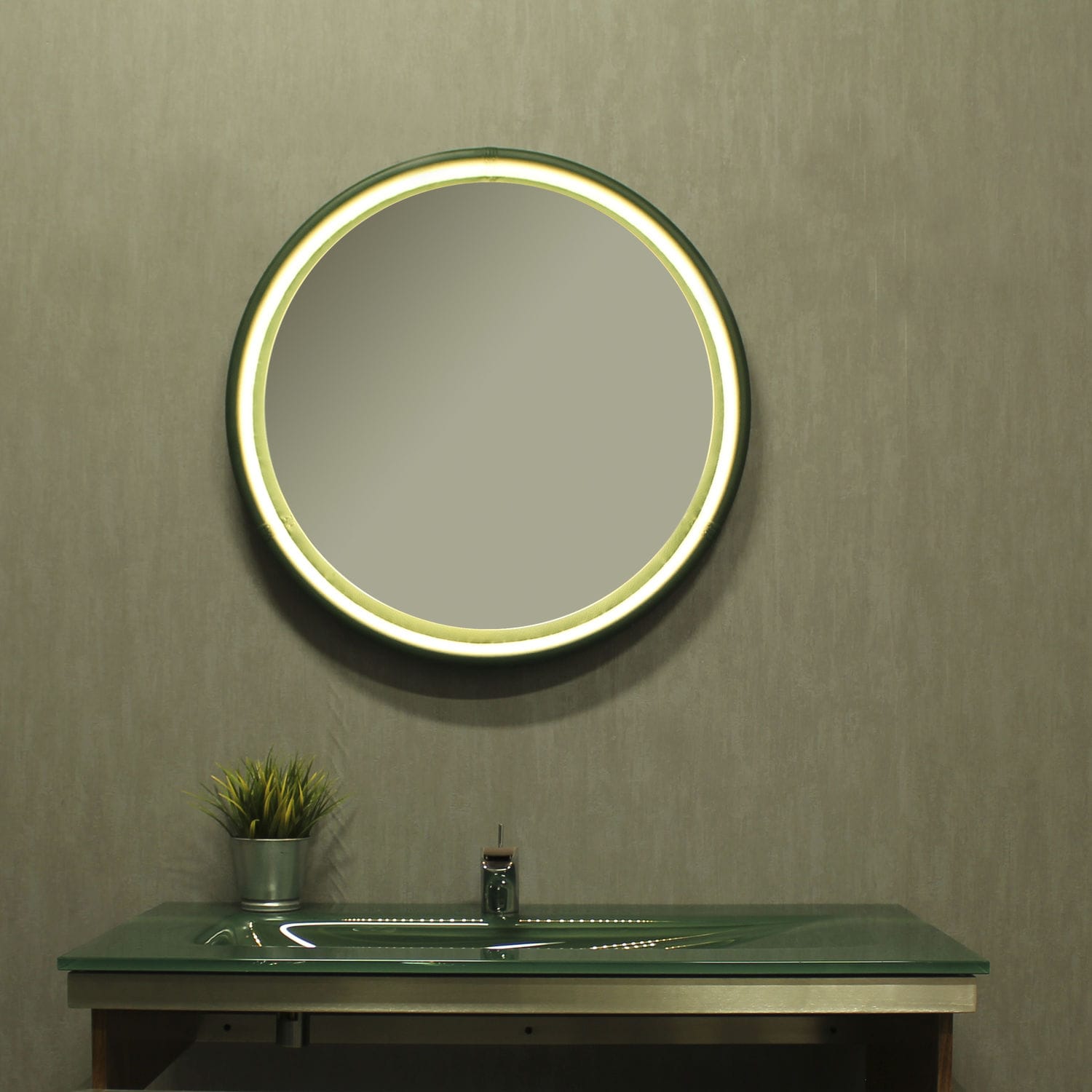 Wall-mounted bathroom mirror - LOFTY - Biselarte - contemporary / round / leather