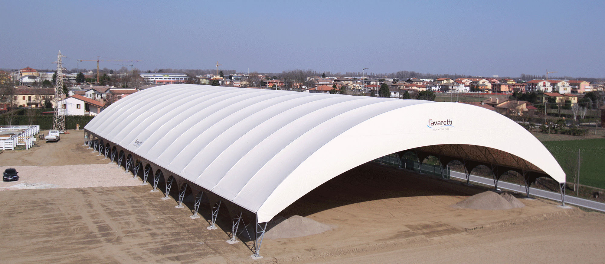 Metal frame tensile structure - INDOOR RIDING ARENAS - Favaretti - roof ...