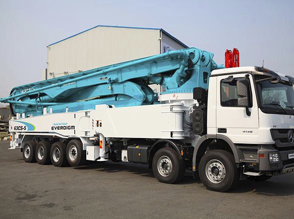 Mobile concrete pump - ECP63CS-5 - Everdigm Corp - truck-mounted