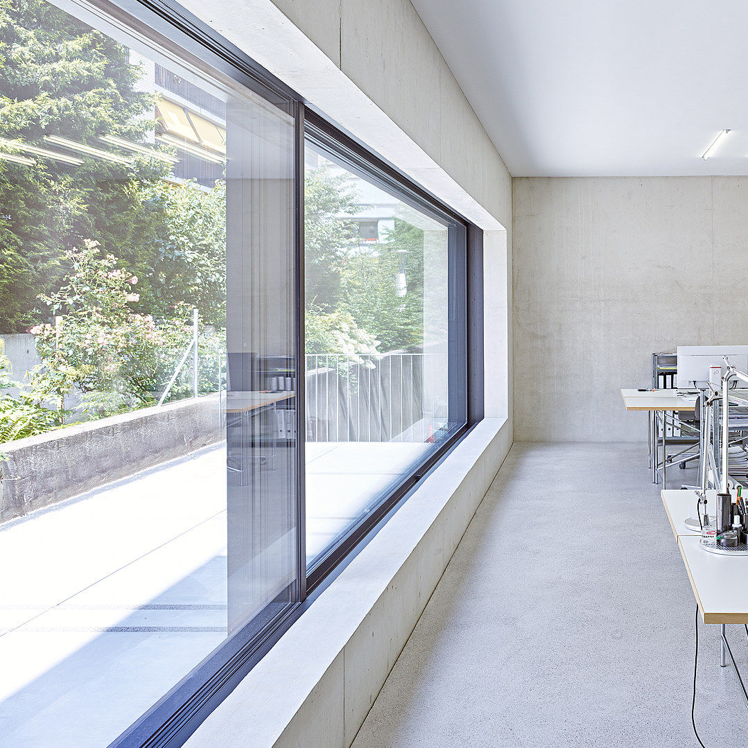 Aluminum window - RUDOLFSTRASSE - AIR-LUX - sliding / tilt-and-turn ...