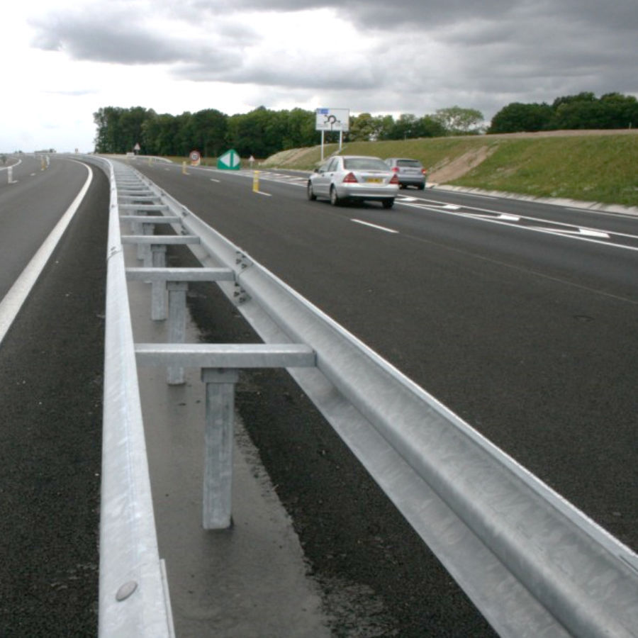 Steel guard rail - DE2+ - Aximum - street