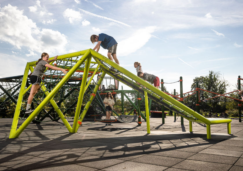 Playground climbing structure - NAICA™ - PLAYWORLD - with trampoline