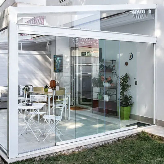 Wall-mounted pergola - TRANI - ITALY - Gibus SPA - metal / glass / custom