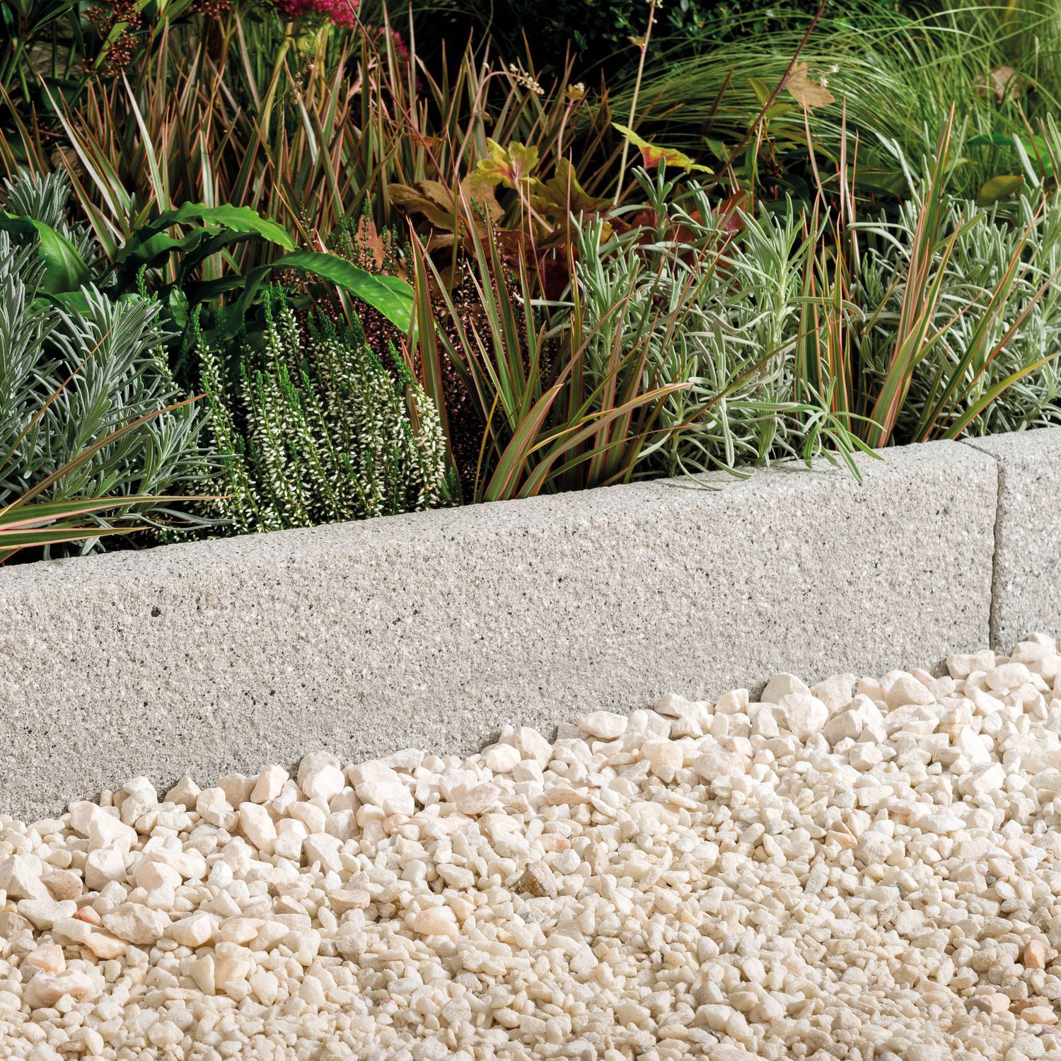 Garden edging - ECO COUNTRYSIDE - BRADSTONE - concrete / linear