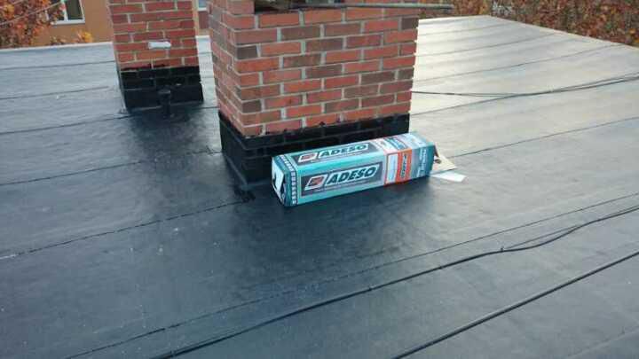 Roof waterproofing membrane / for foundations / roll / self-adhesive ...