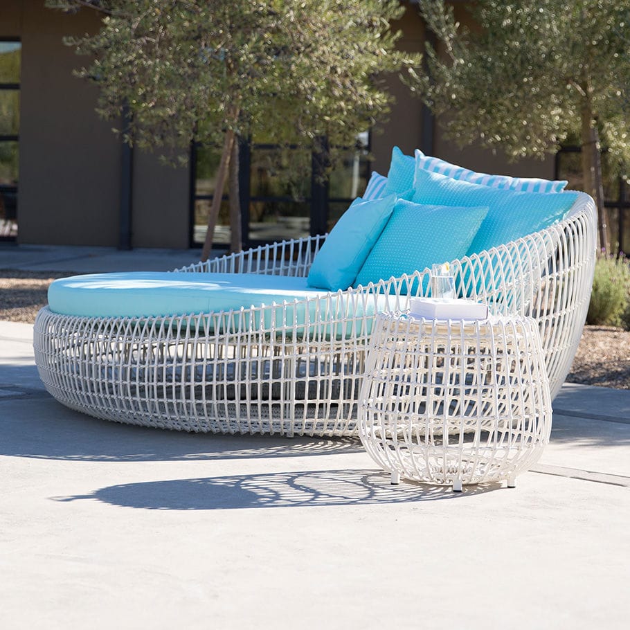 Contemporary daybed - VINO - JANUS et Cie - aluminum / synthetic fiber ...