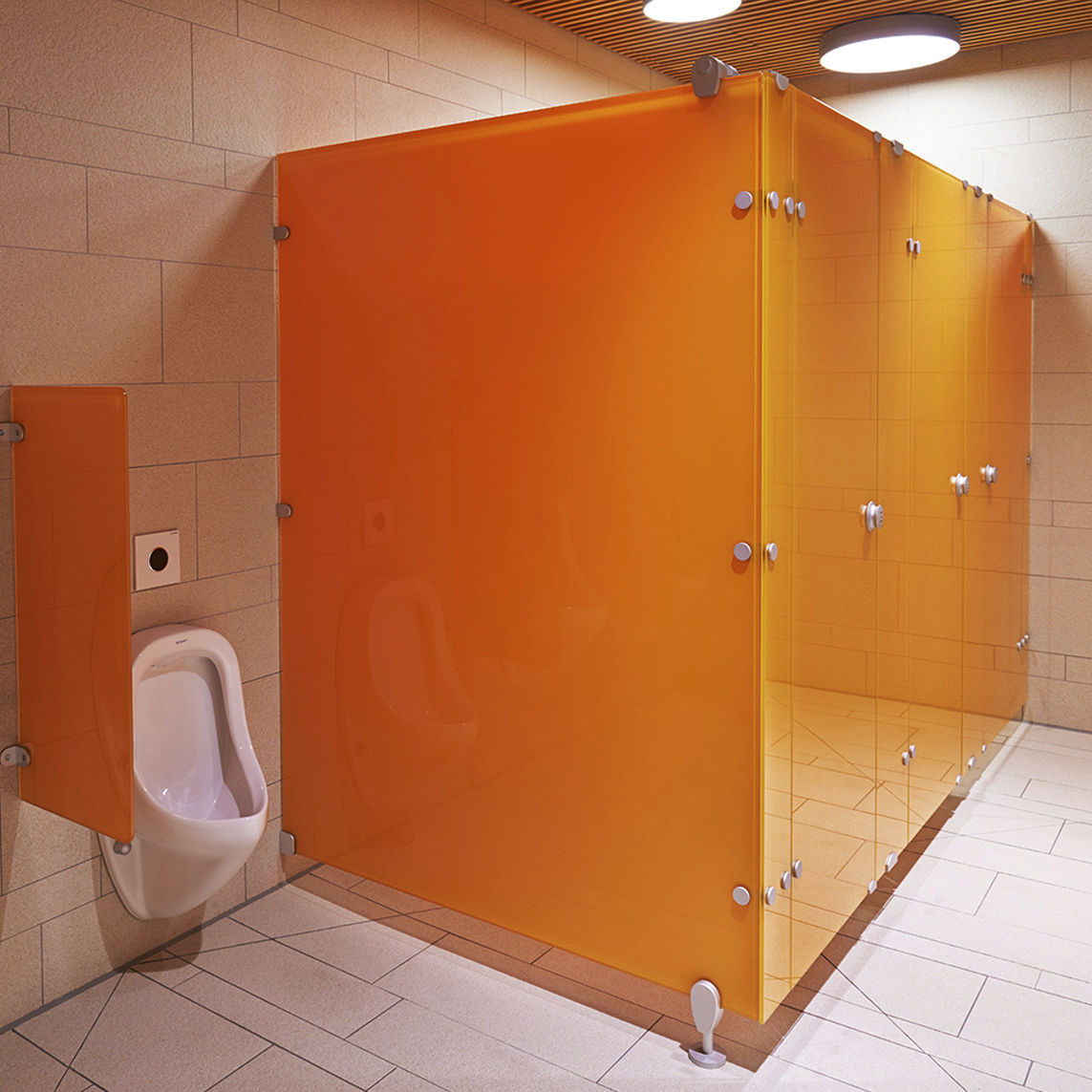 Public building changing cubicle - F3 - Schaefer-Trennwandsysteme