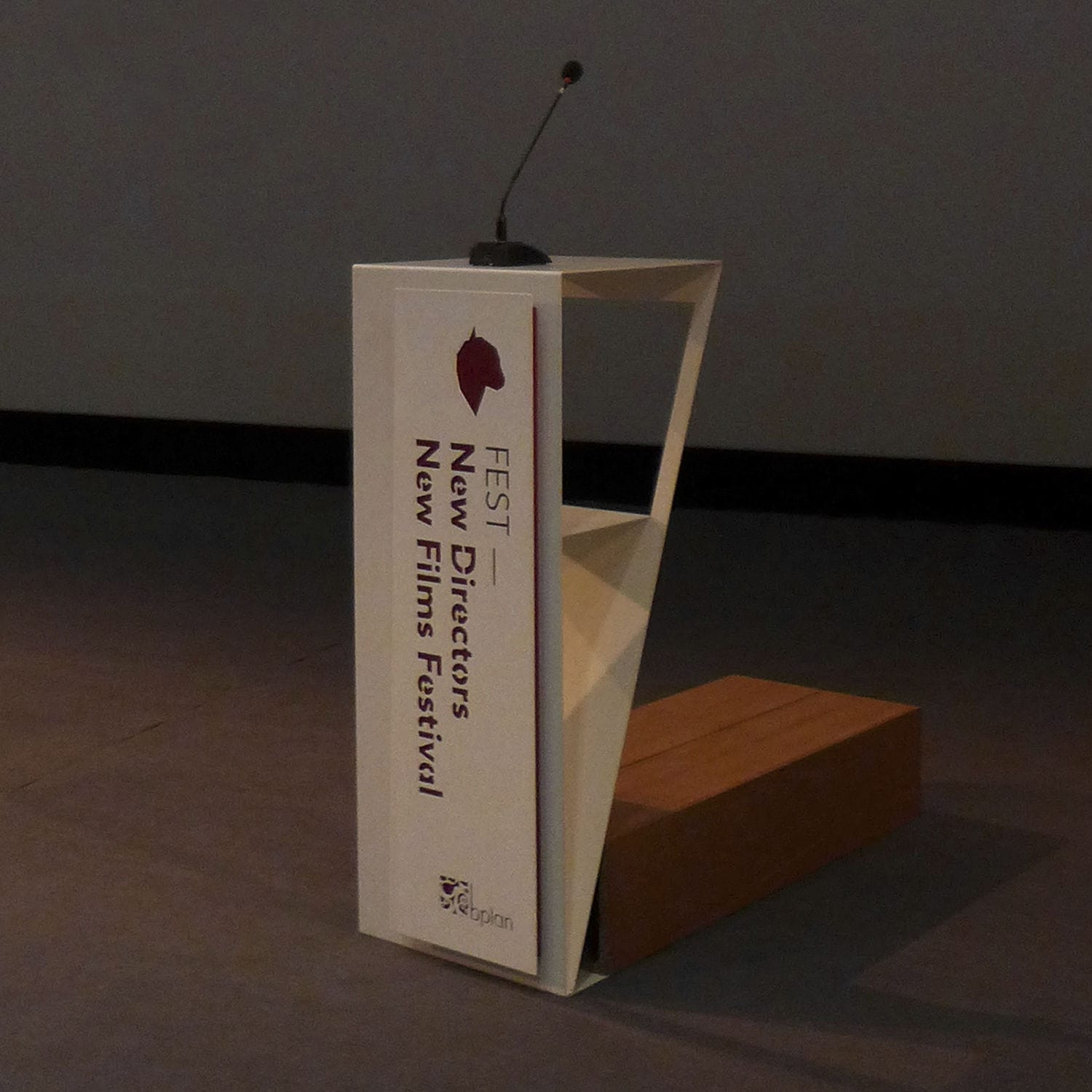 Conference lectern - BPLAN