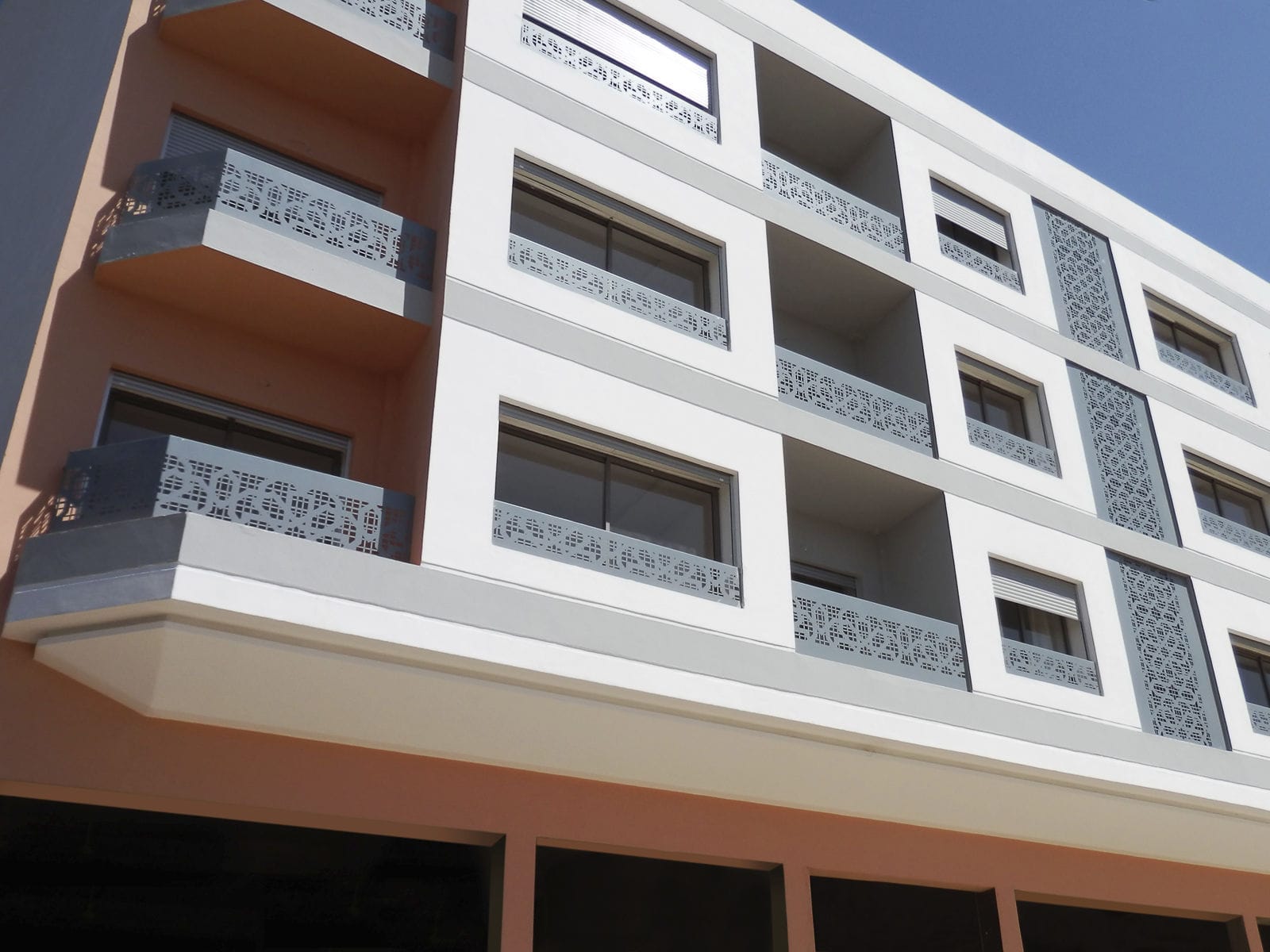 Aluminum railing - BPLAN - perforated sheet metal / outdoor / for balconies