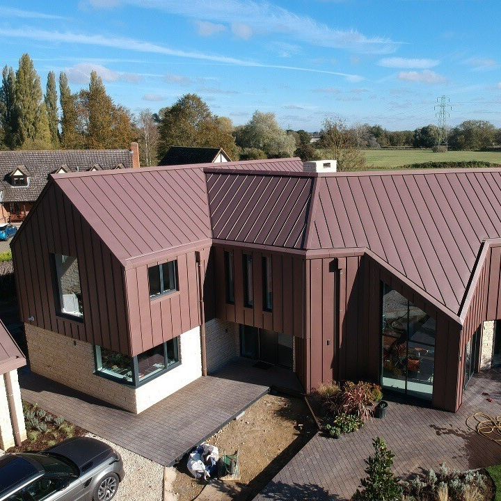 Zinc roofing - elZinc RAINBOW® RED - ASTURIANA DE LAMINADOS - pitched ...