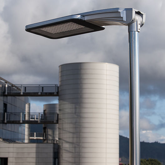 Urban lamp post - QUANTUM - Setga - contemporary / aluminum / LED