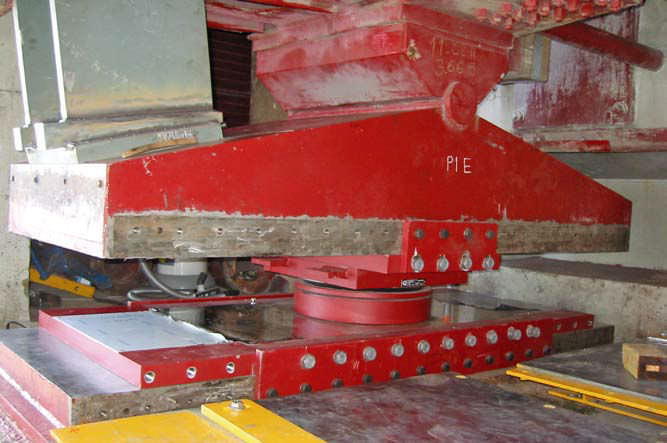 Structural bearing pad / spherical / multi-directional / steel - MSM ...