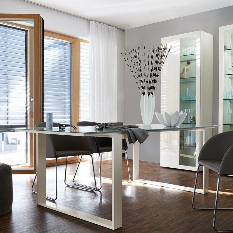 Contemporary dining table - ET 19 - NOW! By Hülsta - lacquered glass ...