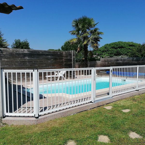 Pool barrier - SWIM PARK SP01-B - AXIUM solutions aluminium ...