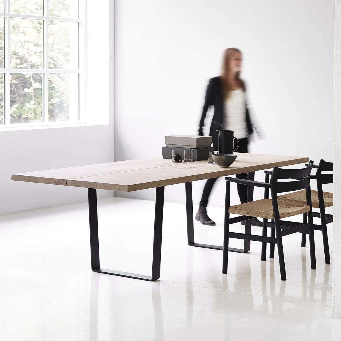 Contemporary dining table - LOWLIGHT - DK3 - oak / walnut / solid wood