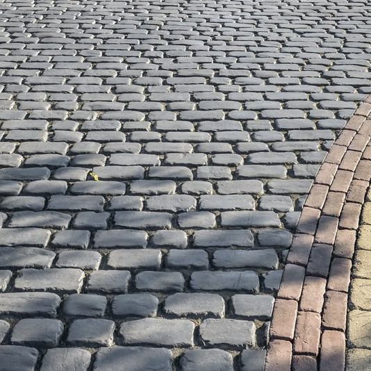 Engineered stone paver - COURTSTONE® - UNILOCK - outdoor / drive-over ...