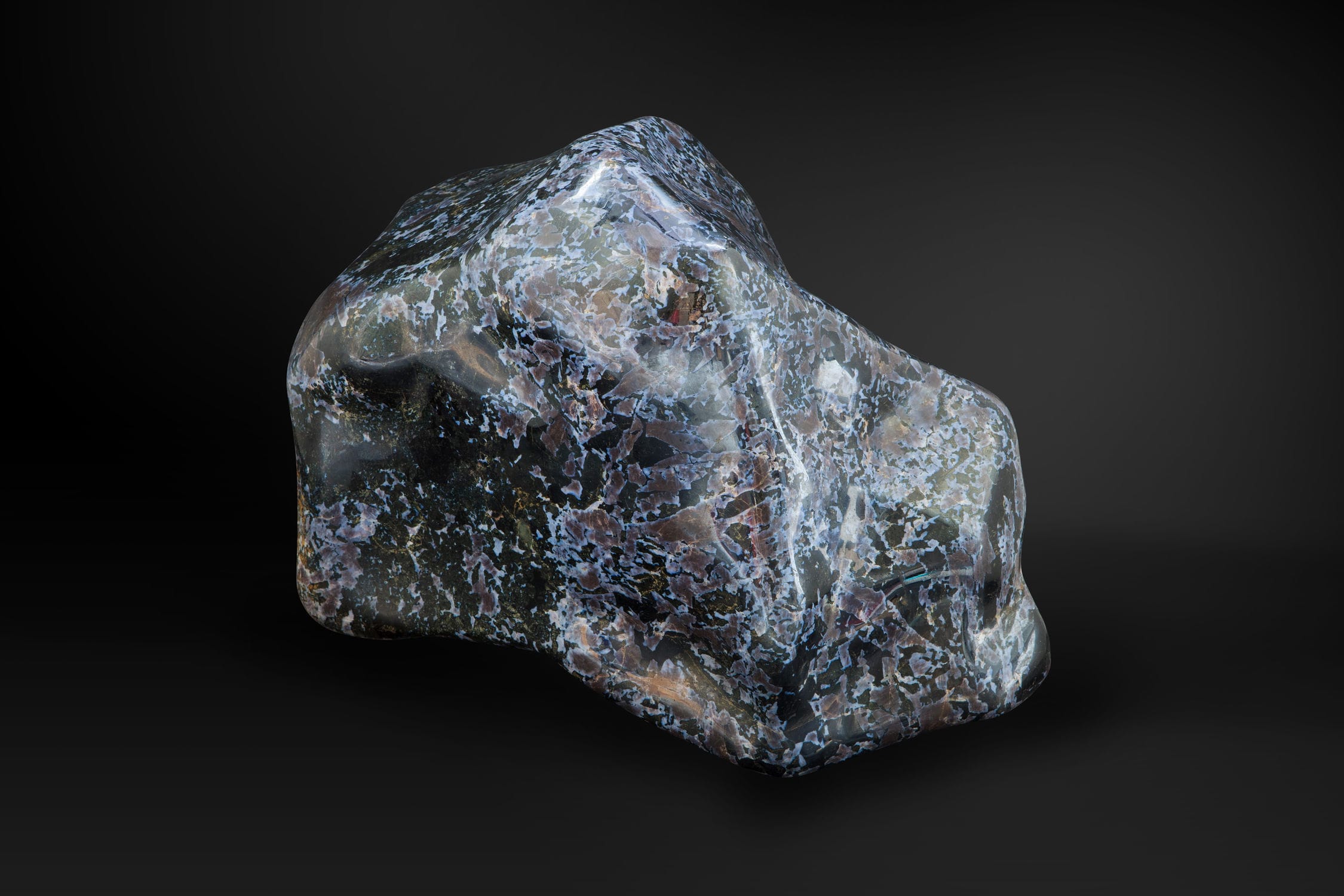 Natural stone sculpture - GUIDERO_INDIGO_GEMSTONE_INDIGAB4_83kg ...