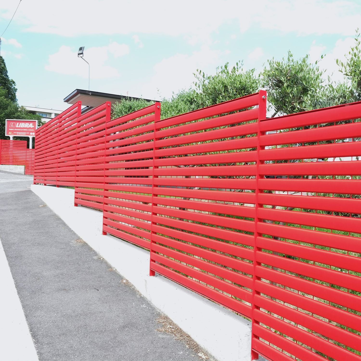 Louvered fence - Linear Orizzontale - Libra Industriale spa ...