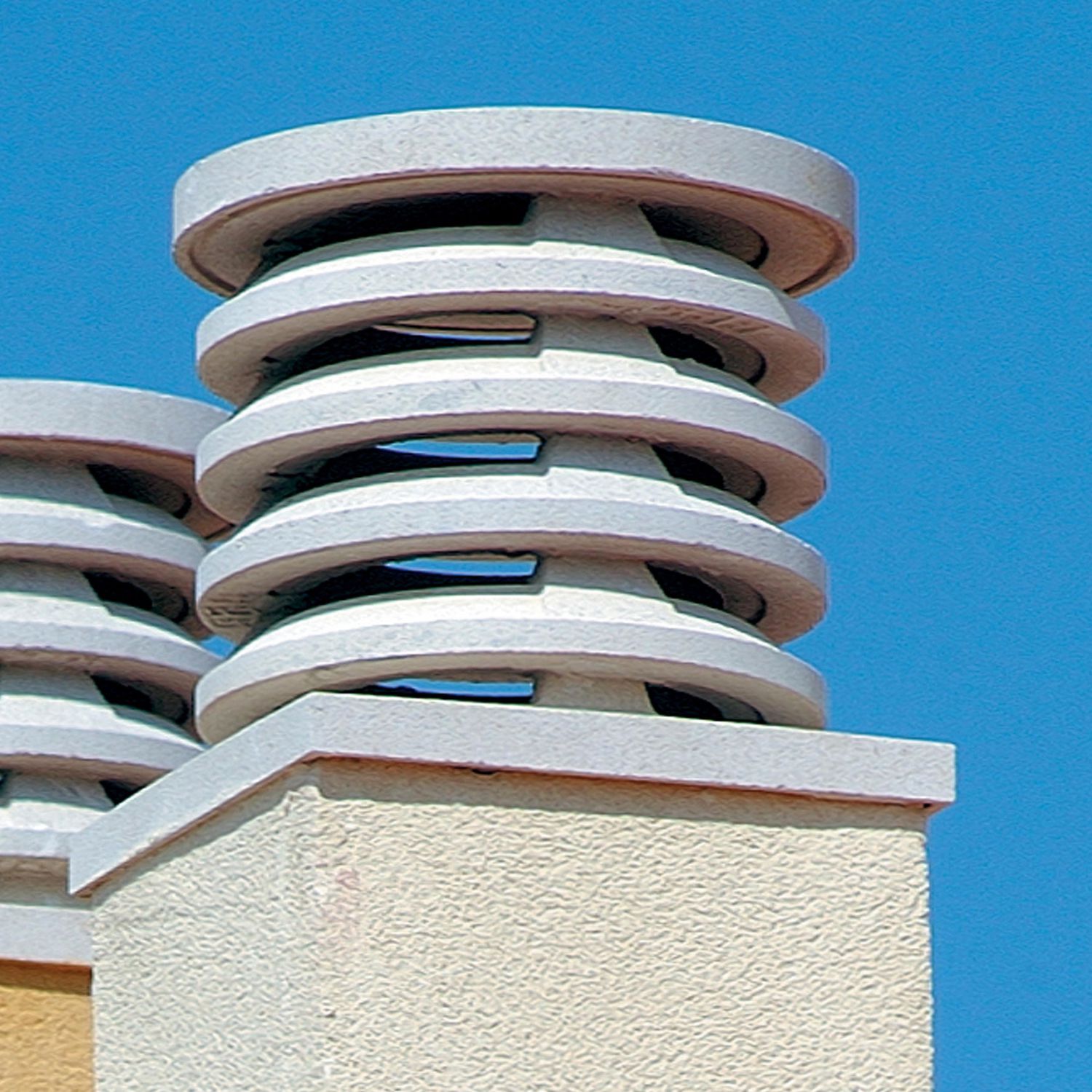 Chimney stack - ROUND - SAS PREFABRICADOS DE HORMIGON SA