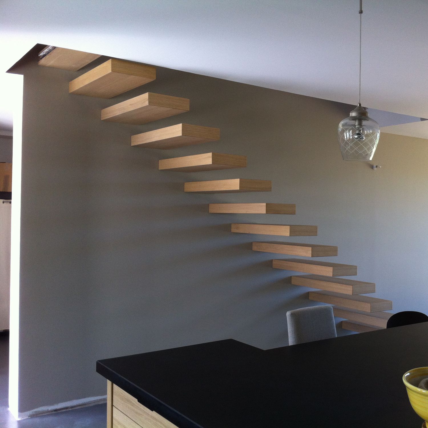 Straight staircase - ESCALIER DESIGN 14 - wooden step / contemporary ...