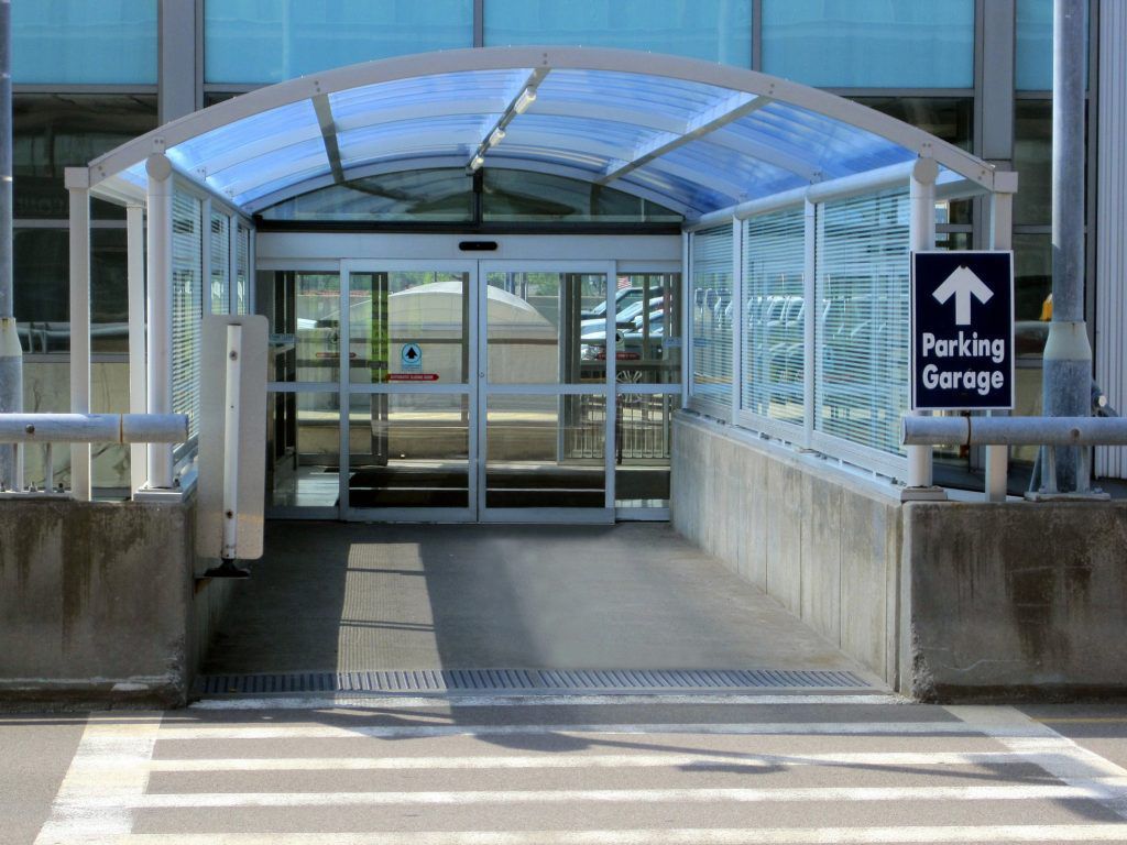 Public space covered passageway - WALKWAYS - Brasco International Inc.