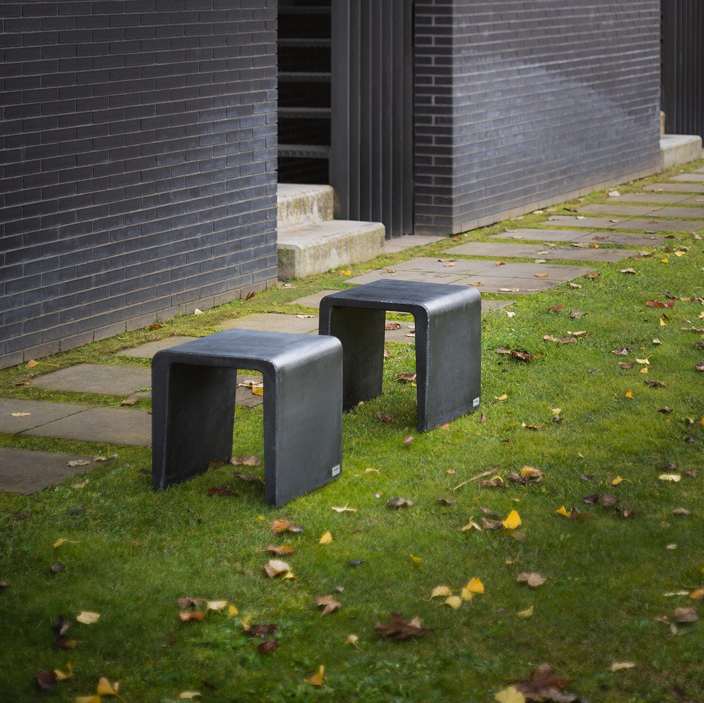 Contemporary stool - Lancer - Durbanis - concrete / concrete base / double