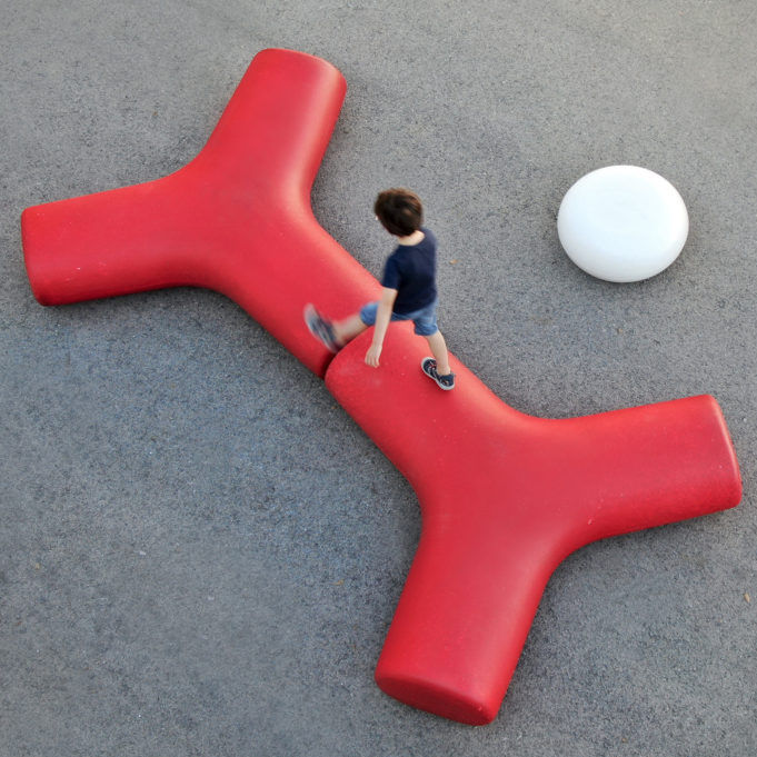 Contemporary public bench - Caribou Star - Durbanis - low-density ...