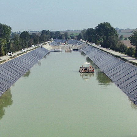 Resin geomembrane - CARBOFOL® - NAUE - polyethylene / for landfills ...