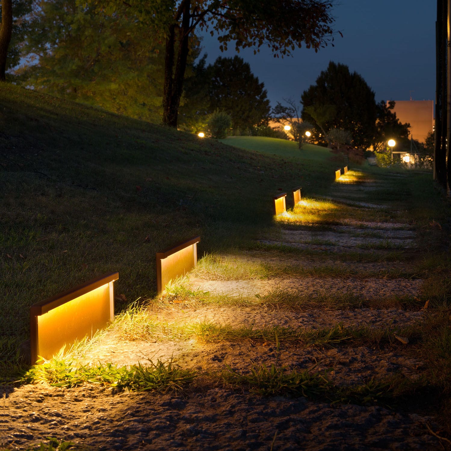 Urban bollard light - STEP LINE - OLEV S.r.l. - contemporary / metal / LED