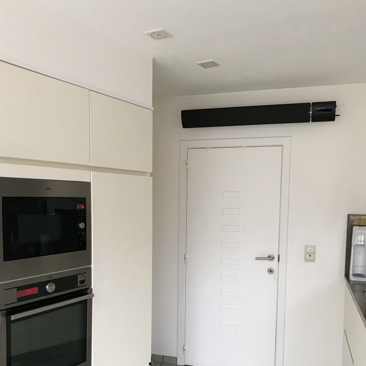 Wall infrared heater - SLIMLINE - Infralia - ceiling-mounted / electric ...