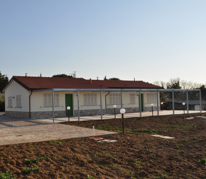 Prefab house - IBS Distribution - eco-friendly / anti-seismic / modular