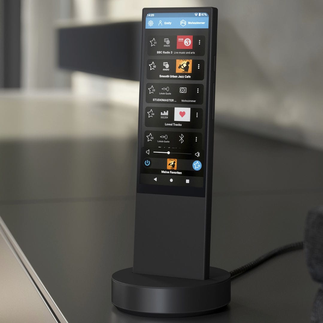 Home multimedia system remote control - C200 - Revox - with touchscreen