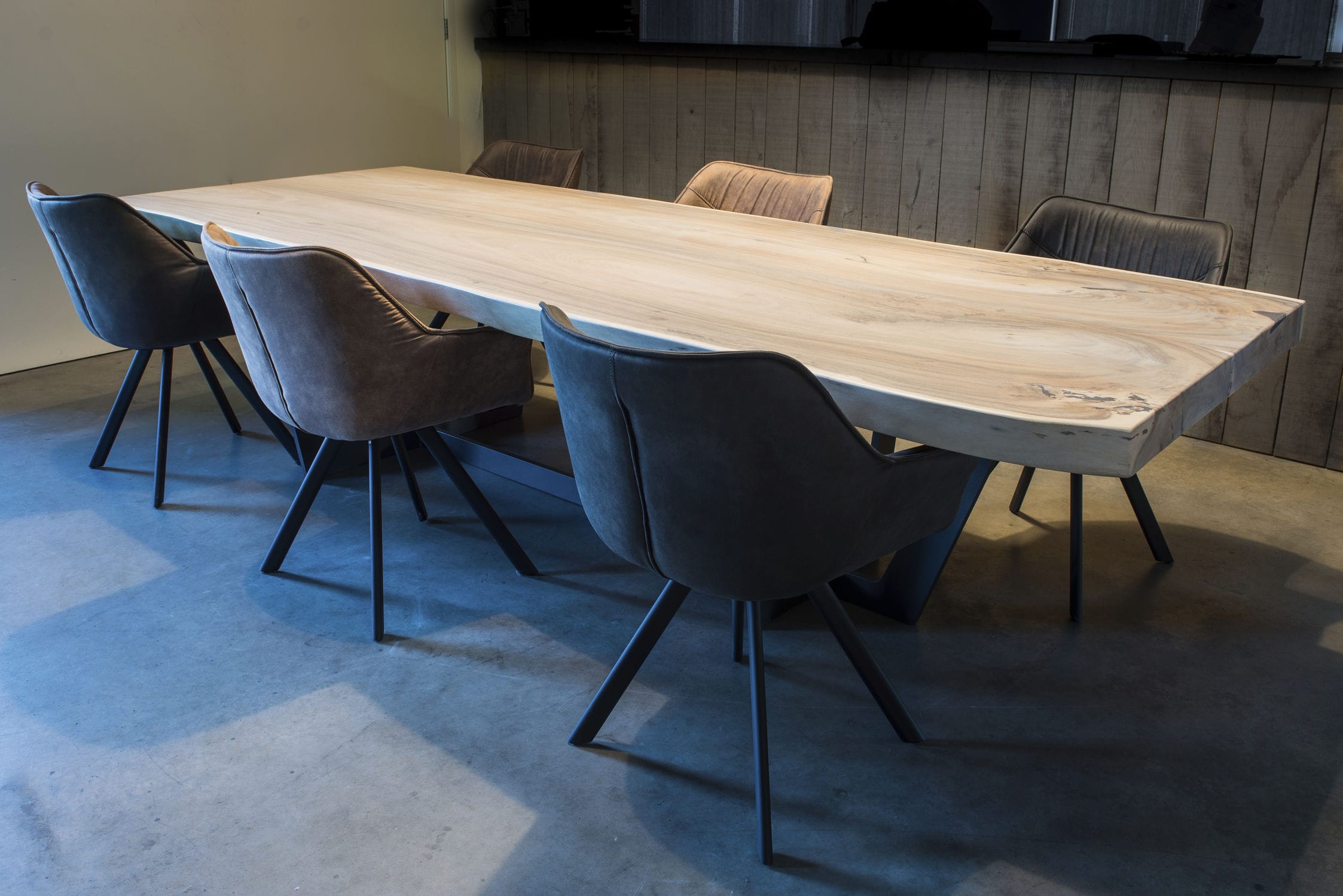Contemporary dining table - SUAR WOOD - Unik - walnut / solid wood ...