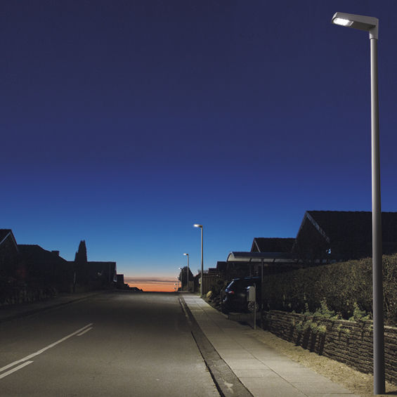 Urban lamp post - HIGH5 - SG LIGHTING - contemporary / cast aluminum / LED