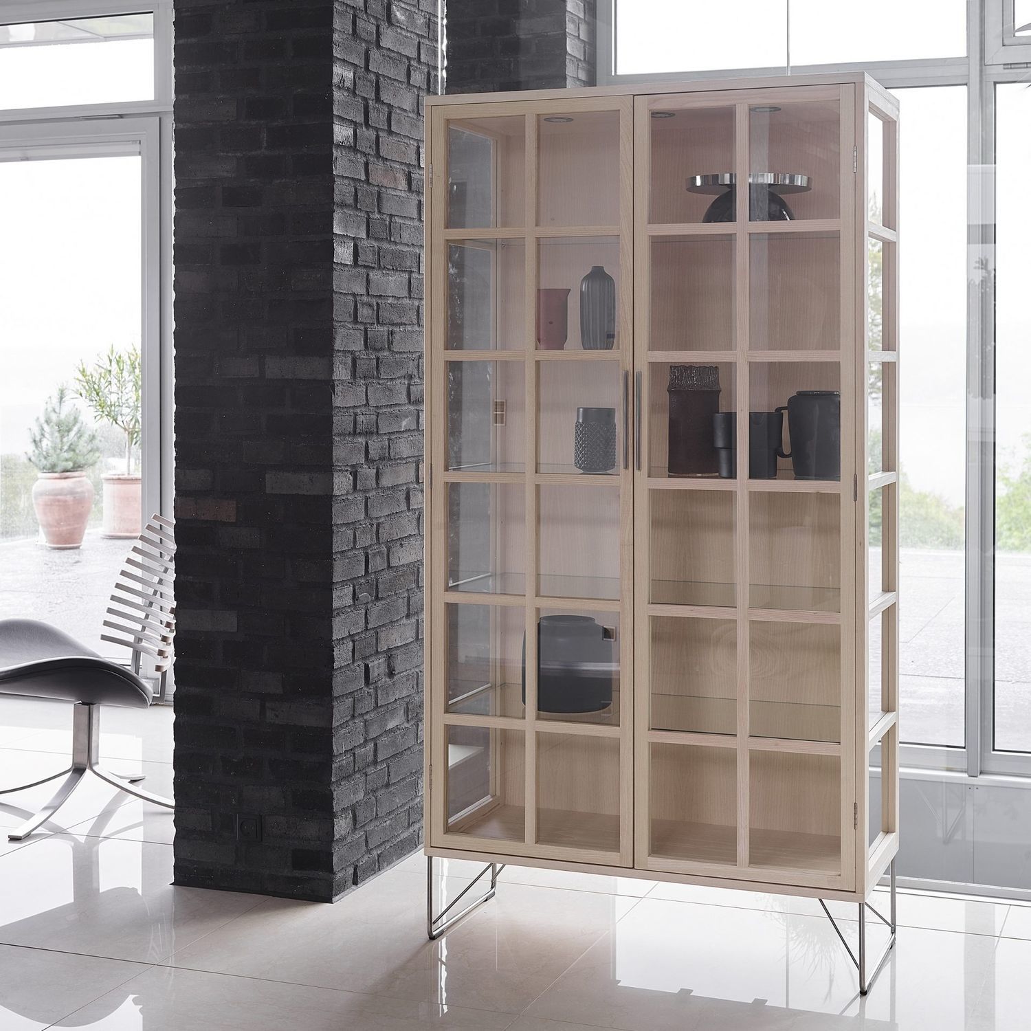 Contemporary display case - AK 2780 - Naver Collection - glass / oak ...