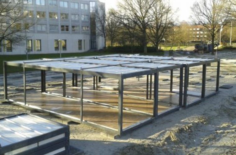 Metal frame tensile structure - EMERGENCY SETTLEMENTS NL - APEC Smart ...