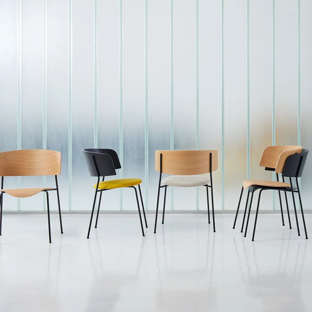 Contemporary chair - WAGNER - OBJEKTE UNSERER TAGE - indoor / fabric / oak