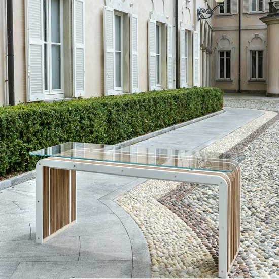 Free-standing desk - MORE PLUS - Lessmore - original design / glass ...