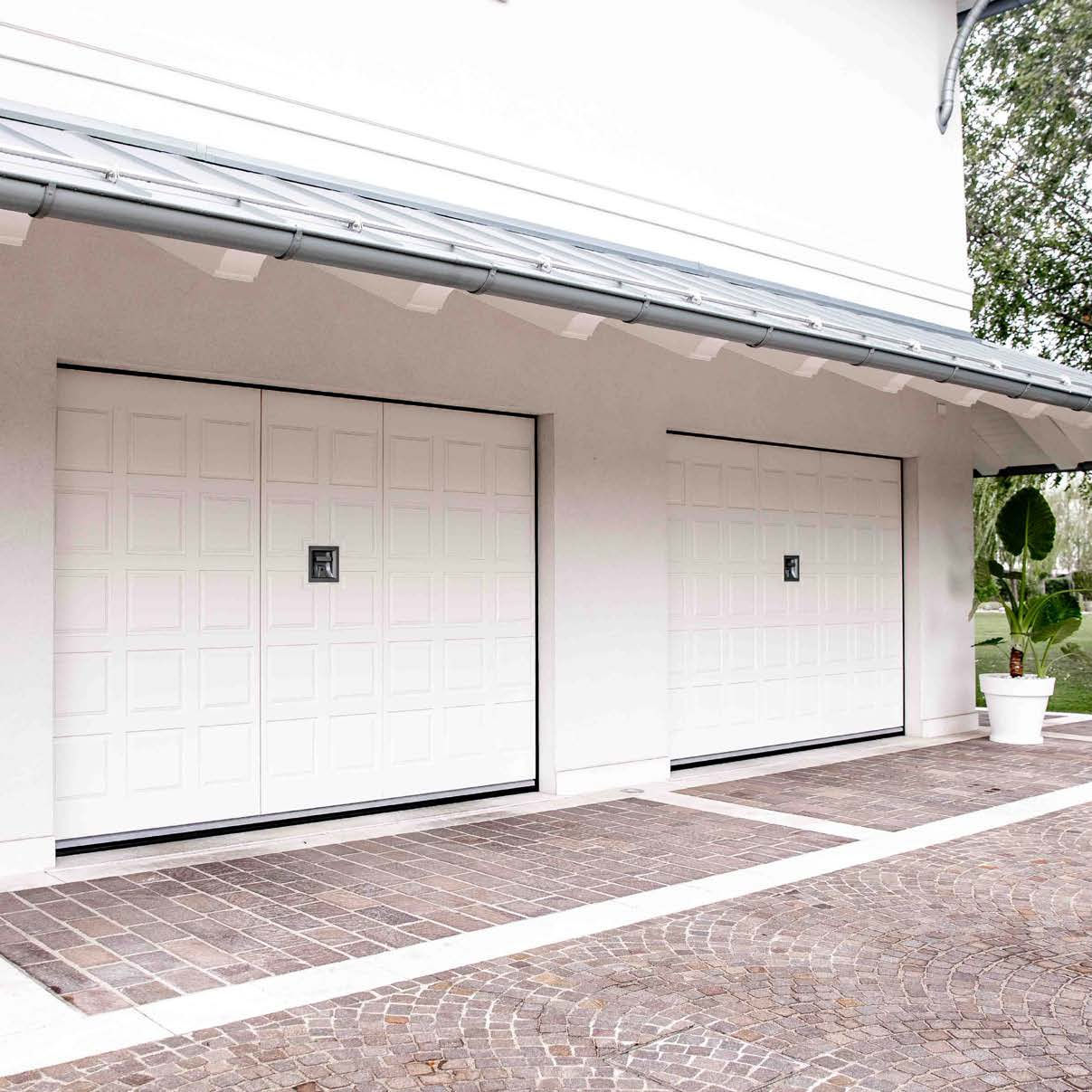 Tilting garage door - Top - SILVELOX GROUP SPA - oak / larch / okoumé