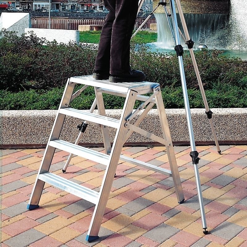 Contemporary step ladder - 6029 - Frigerio Carpenterie - commercial