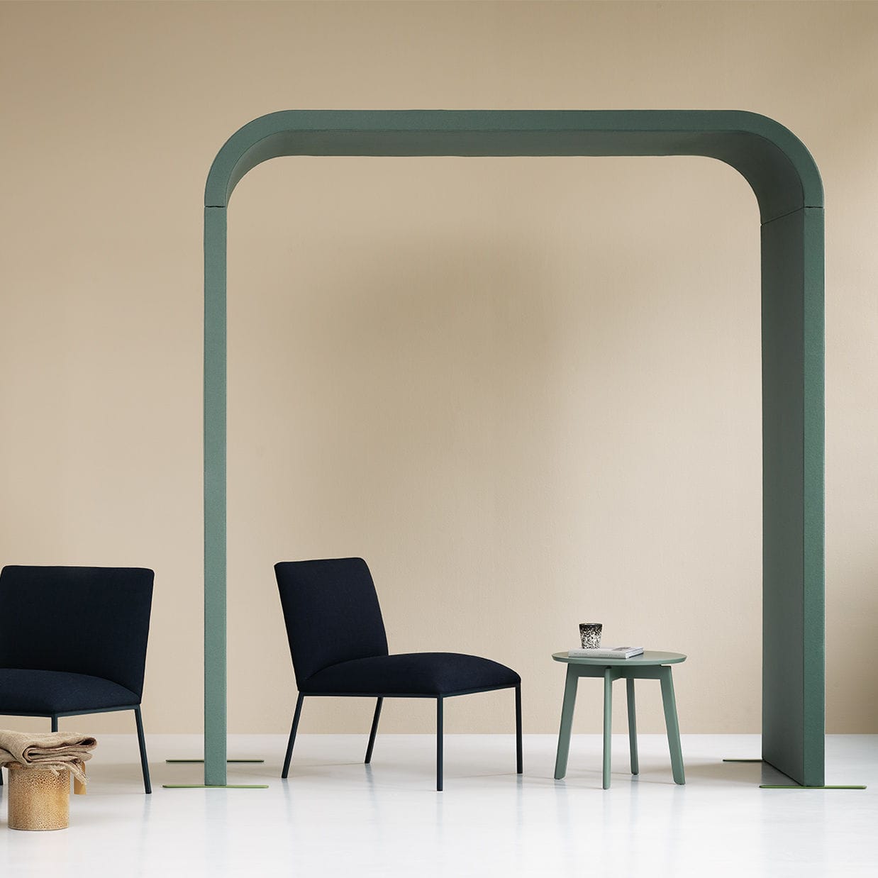 Floor-mounted office divider - ARC - ZilenZio - fabric / gray / white