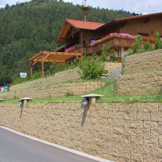 Solid concrete block - GEOSTONE MINIFLAT - KB BLOK - for retaining ...