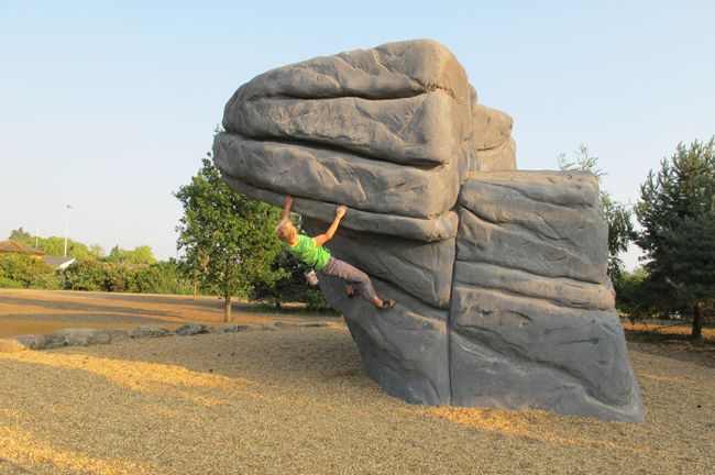 Playground climbing boulder - SHELL CONCRETE - Rockworks Ltd
