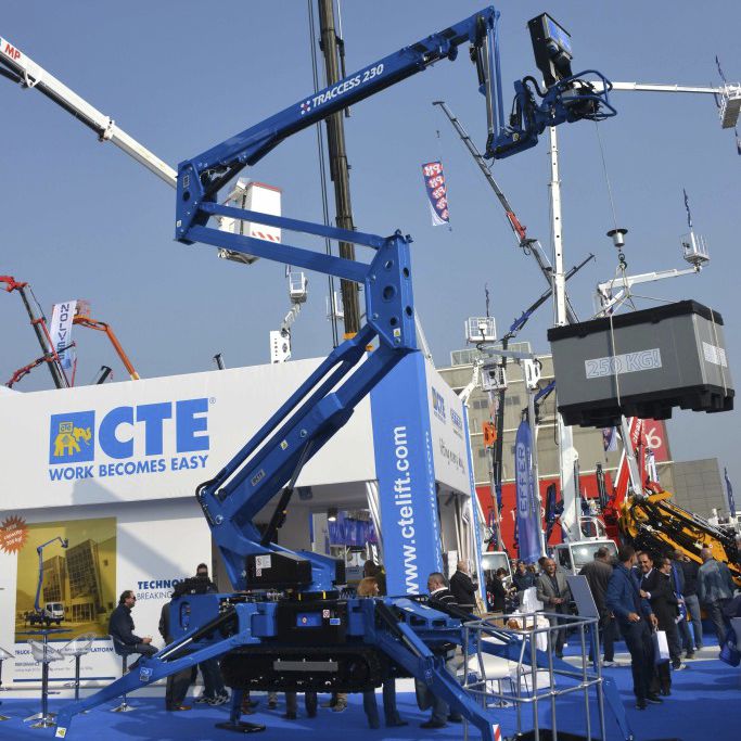 Construction site aerial work platform - TRACCESS 230 WINCH - CTE