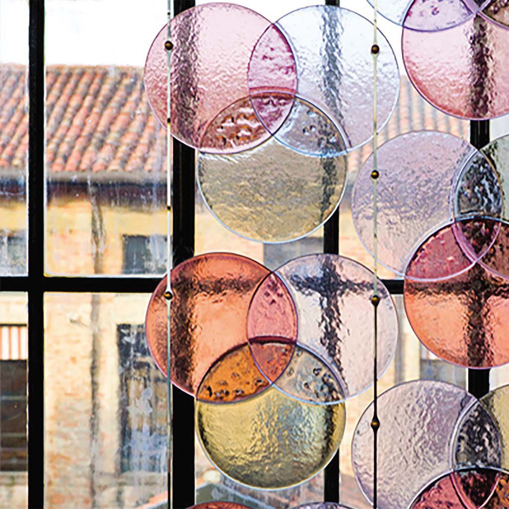 Metal room divider - RGB curtain - veveglass - glass / commercial / indoor