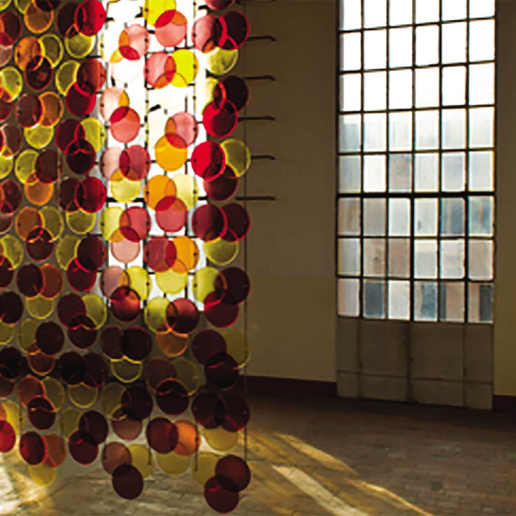 Metal room divider - RGB hall - veveglass - glass / commercial / indoor