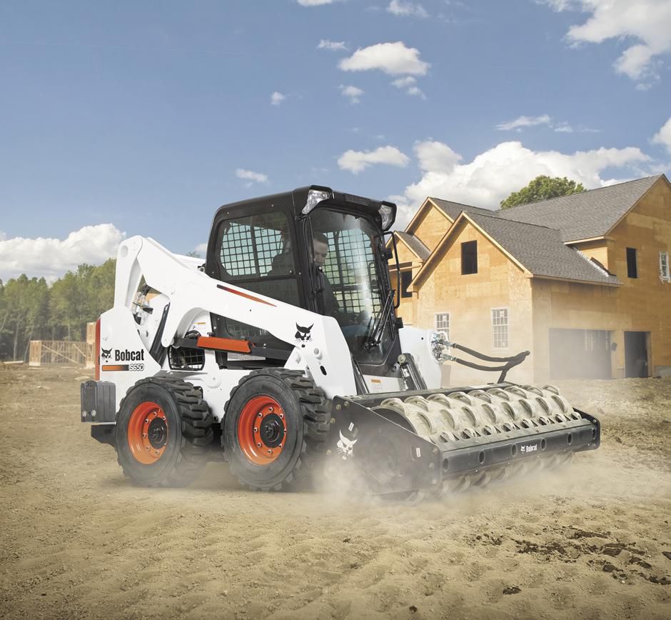 Vibrating roller compactor - BOBCAT