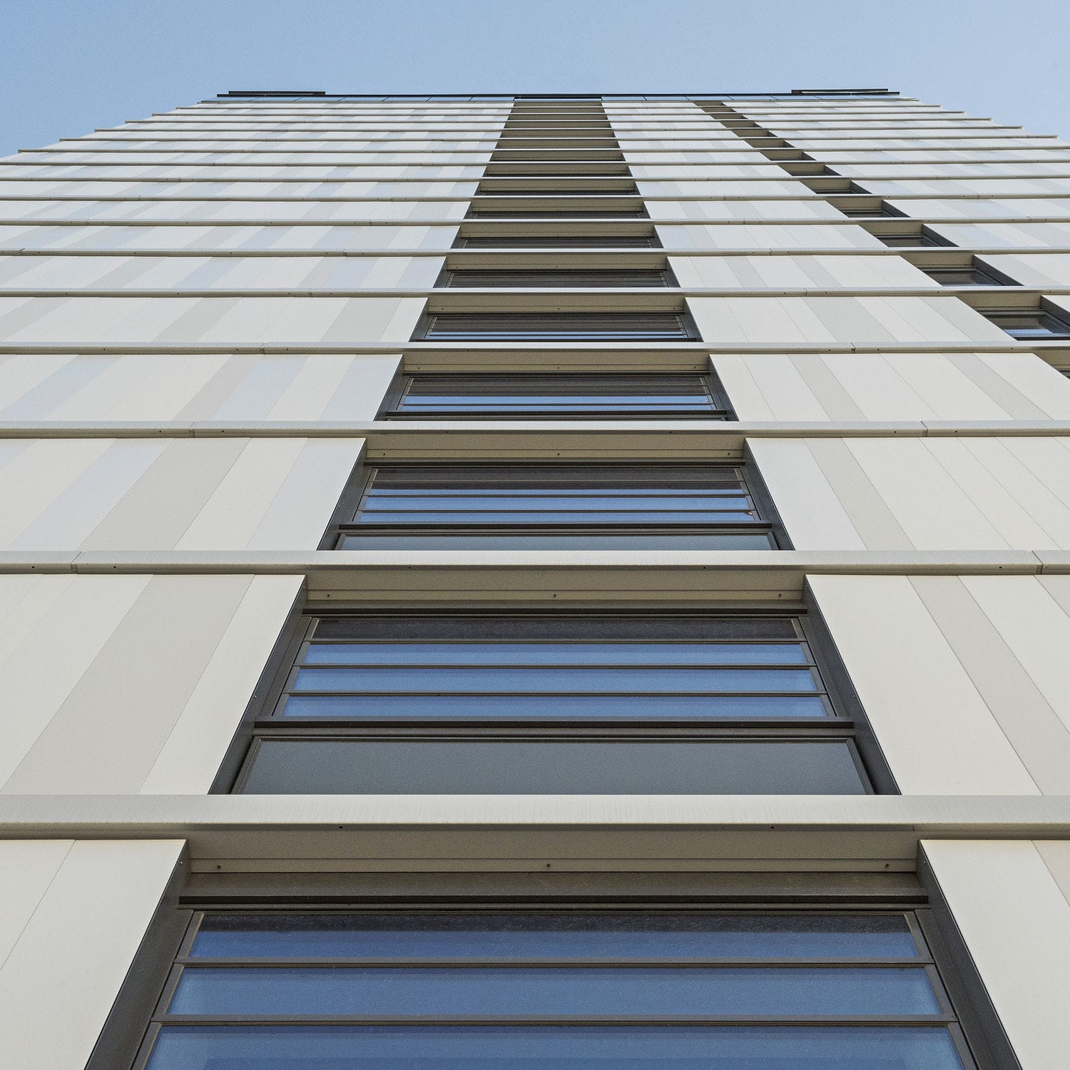 Louvered solar shading - S9-IVT-05 - Hahn Lamellenfenster GmbH - glass ...